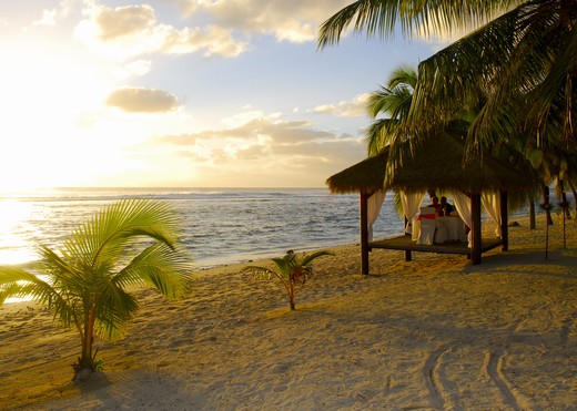 Crown Beach, Cook Islands Weddings // Cook Islands Wedding Venues ...